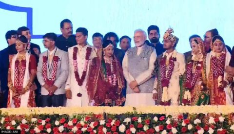 PM Modi attends mass marriage of over 550 girls at 'Papa Ni Pari ...